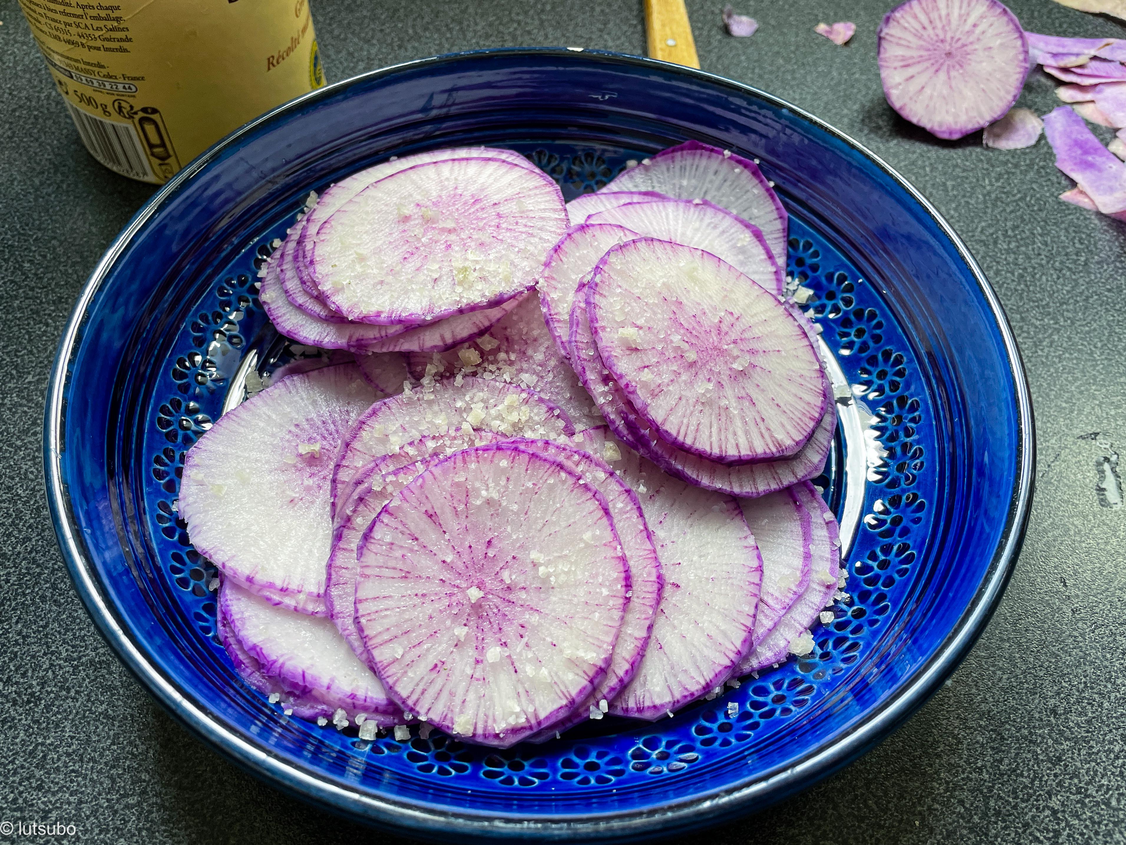 Couleurs complémentaires - Salade de radis violet et de cédrat - Lutsubo